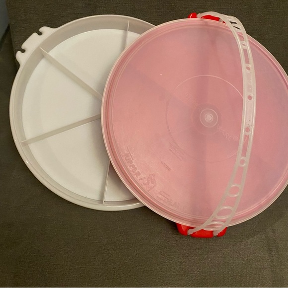 Tupperware | Kitchen | Tupperware Vegetable Relish 6 Section Serving ...
